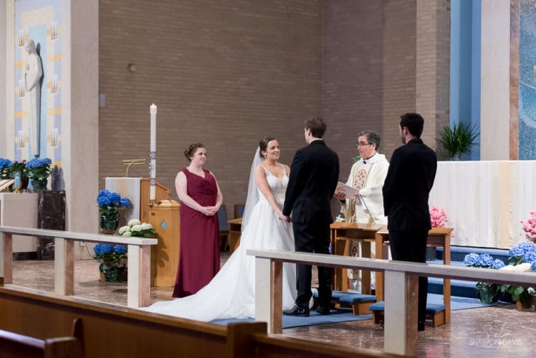 Spring Wedding at Saphire Estate | Sharon, MA Photographer